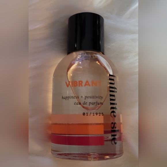 Infinite She | Skincare | Infinite She Vibrant Perfume Didnt Come With ...